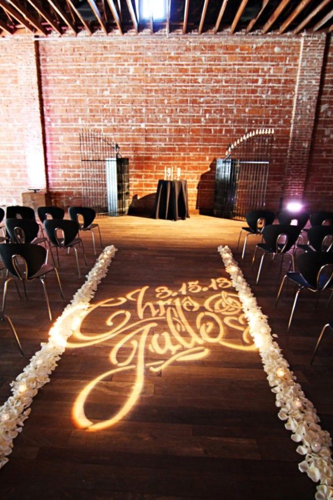 10 Wedding Aisles That Wow | PreOwned Wedding Dresses
