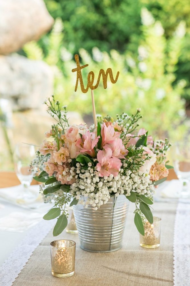 14 Rustic Wedding Table Decorations We Love | PreOwned Wedding Dresses