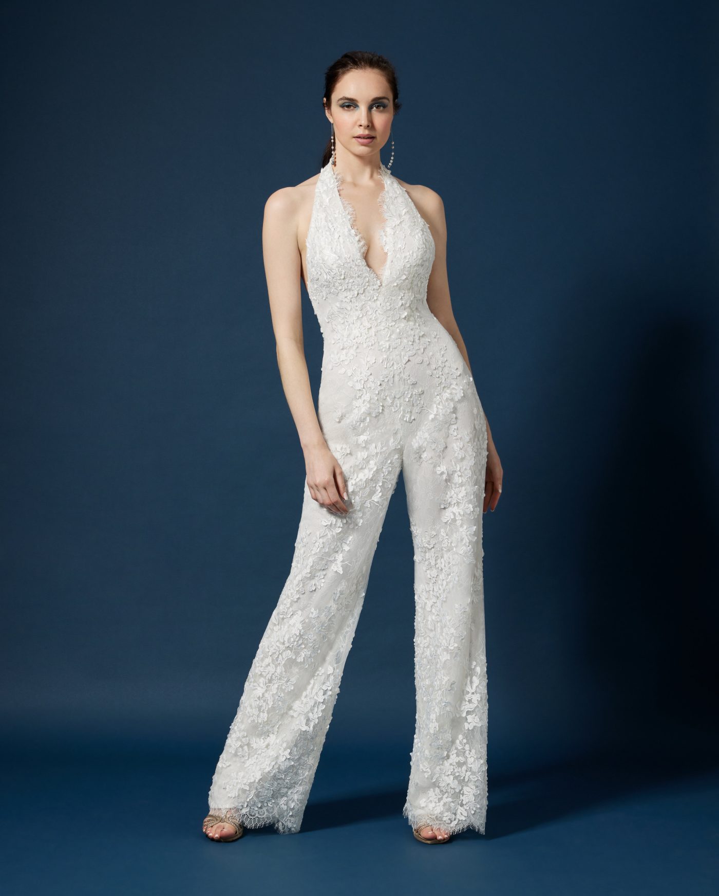 10 Gorgeous Halter Neckline Wedding Dresses | PreOwned Wedding Dresses