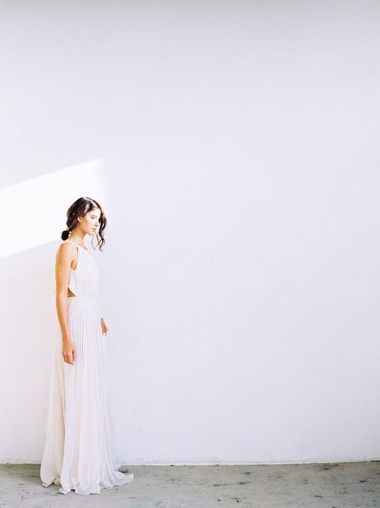19-simple-romantic-wedding-inspiration-1 | PreOwned Wedding Dresses
