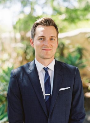 Classic Garden Wedding | Real Weddings | Oncewed.com