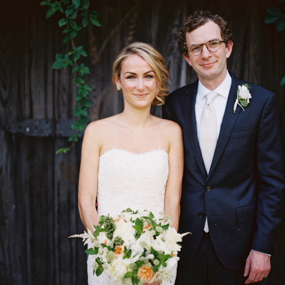Elegant Blue Hill Farm Wedding | Real Weddings | OnceWed.com