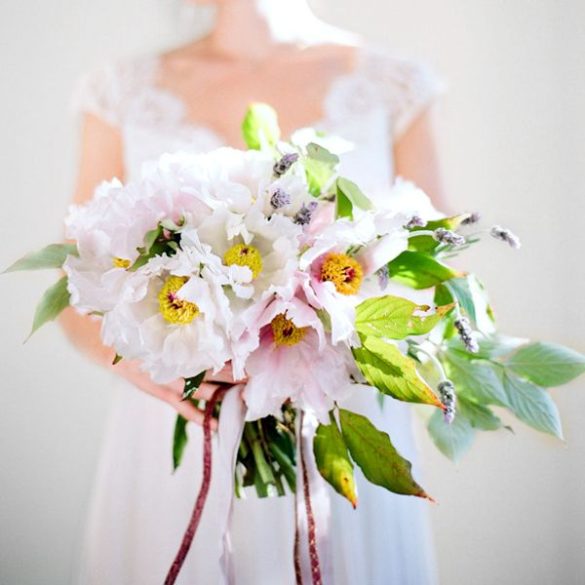tree-peony-lavender-wedding-bouquet | PreOwned Wedding Dresses