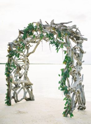 5-unique-wedding-arch-ideas | PreOwned Wedding Dresses