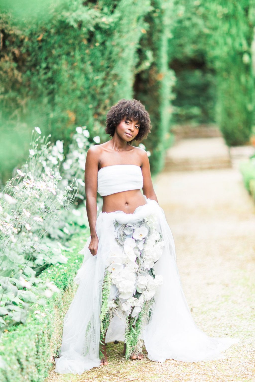 Sarah-Stefani-Photography-French-Riviera-02 | PreOwned Wedding Dresses