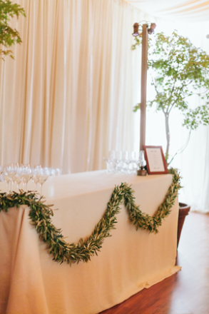 rustic-wedding-garland-ideas | PreOwned Wedding Dresses