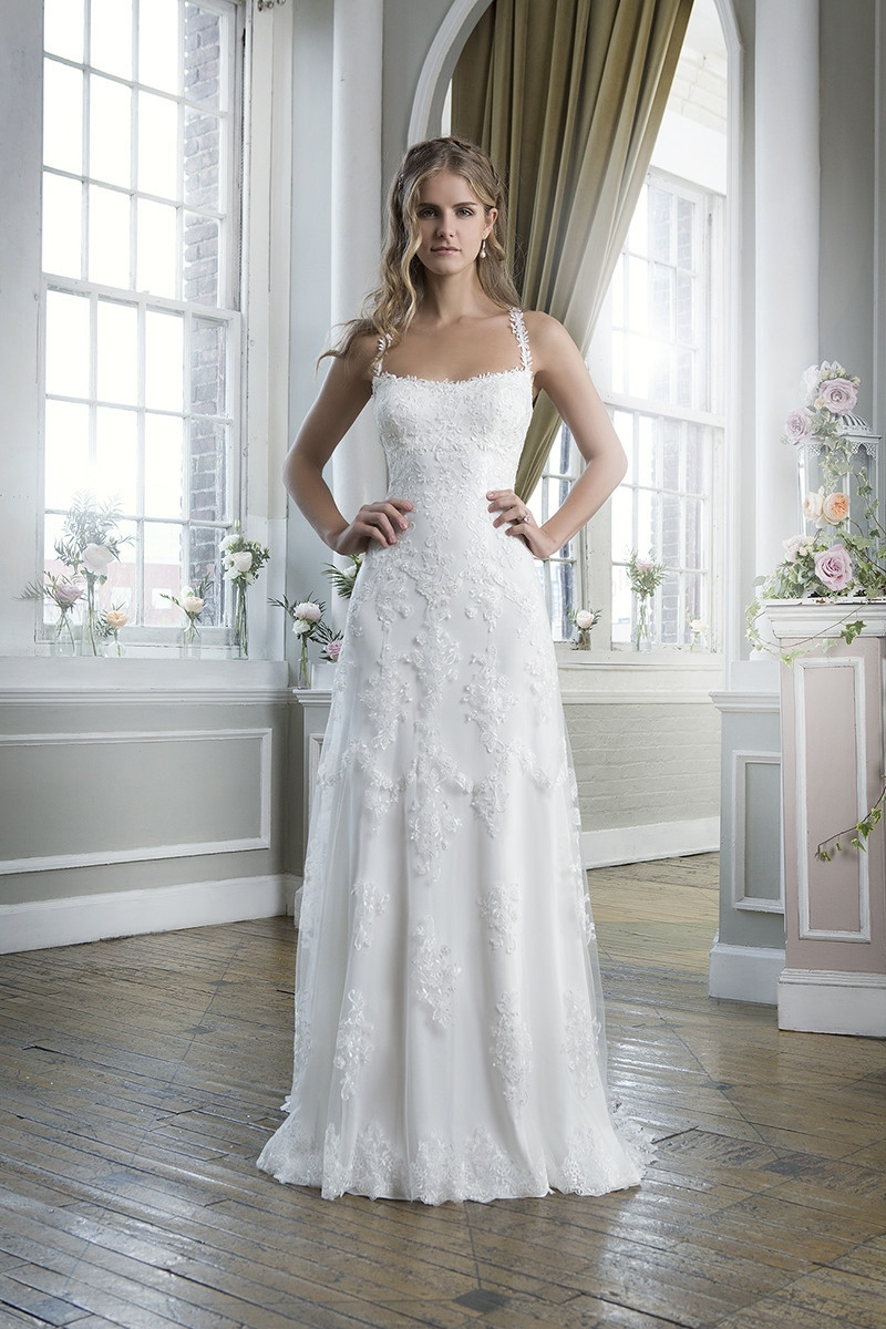 6380 (Lillian West) | PreOwned Wedding Dresses