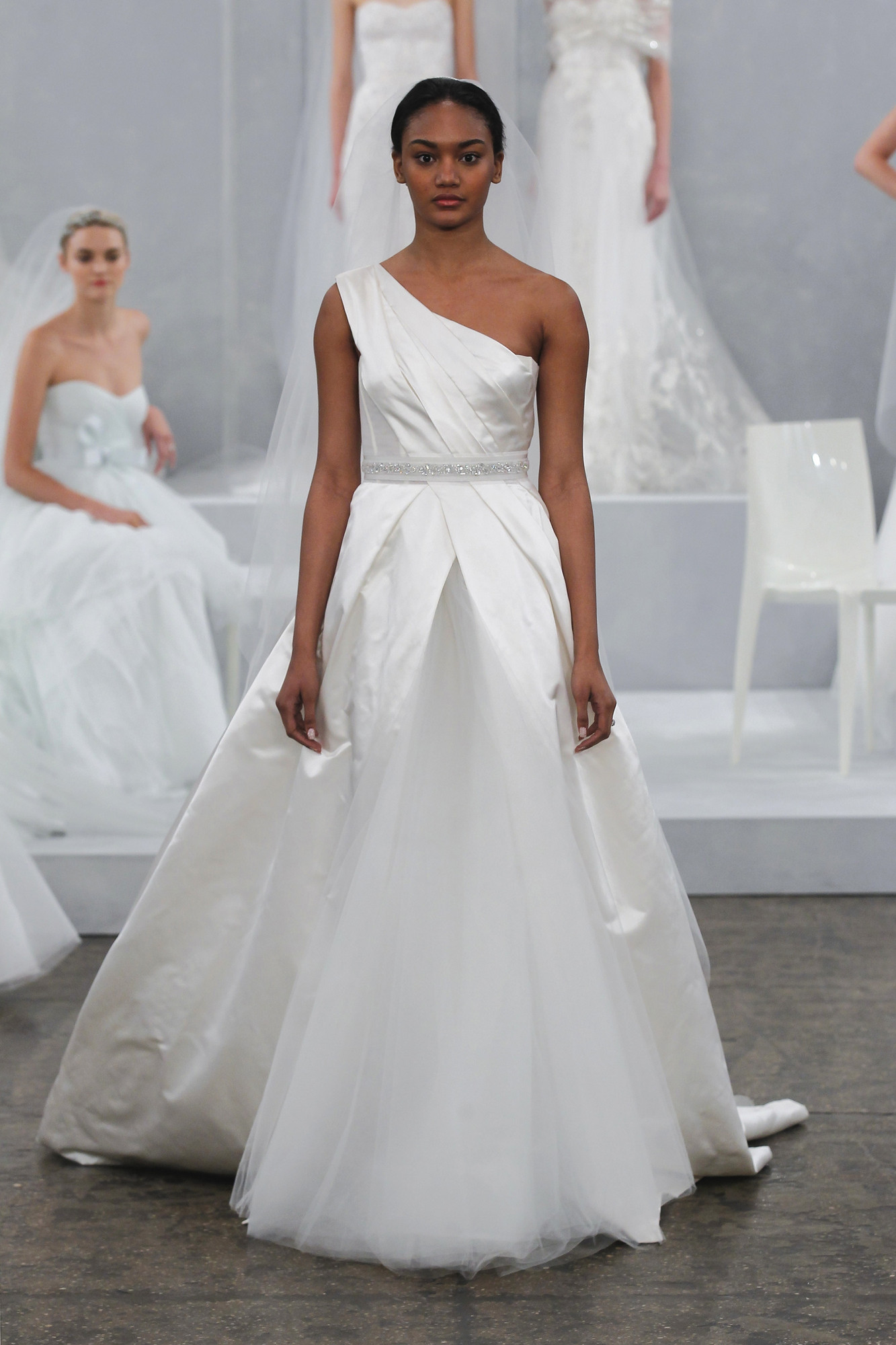 London (Monique Lhuillier) | PreOwned Wedding Dresses