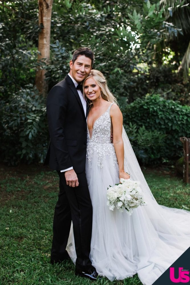 Lauren Burnham in her Hayley Paige wedding dress | PreOwned Wedding Dresses