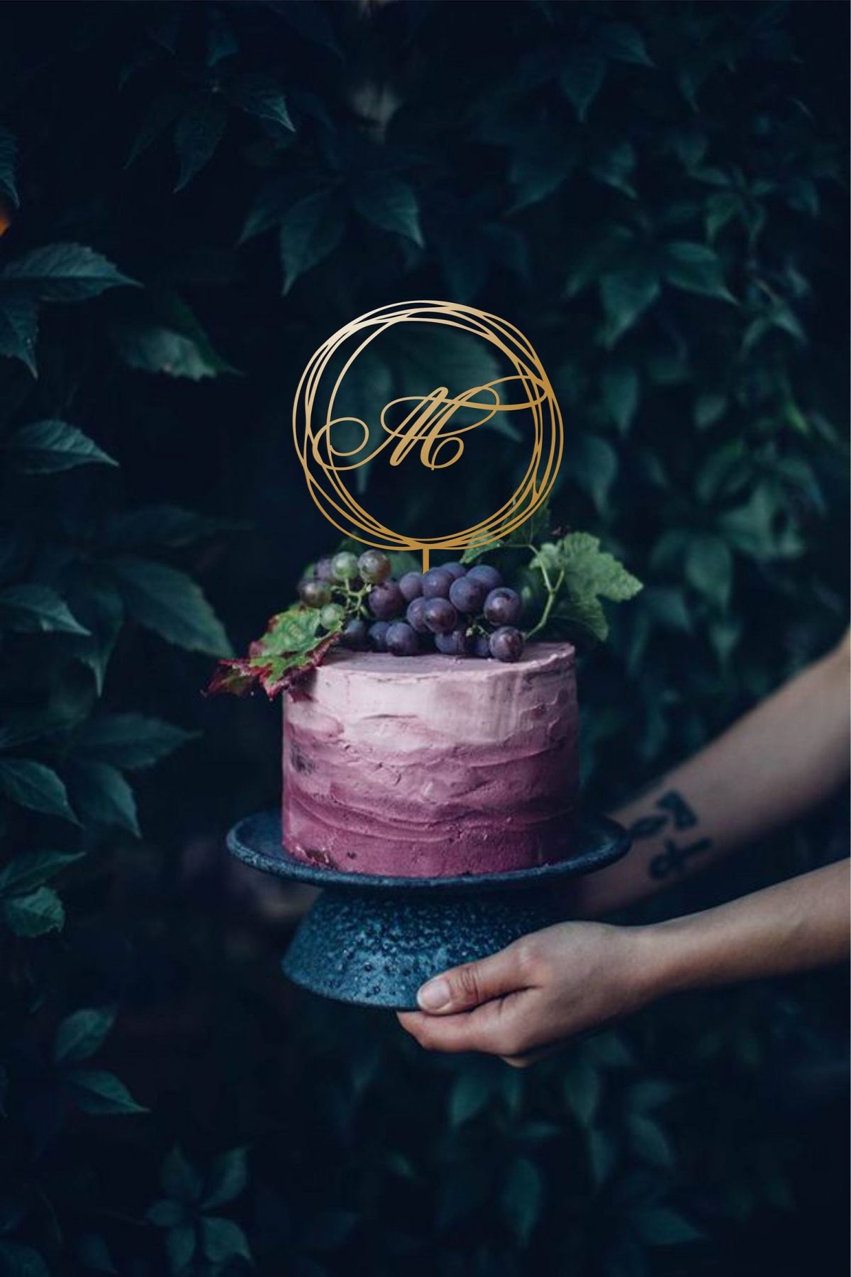 Modern Monogram Topper from Best Wedding Designs | PreOwned Wedding Dresses